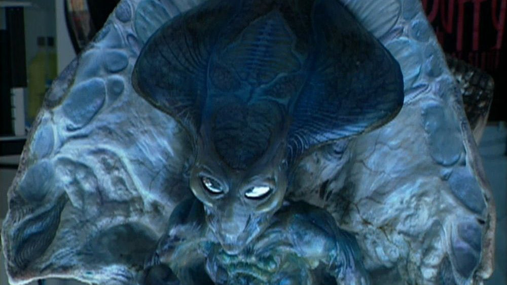 ‘Predator: Badlands’ Looks Like a Terrific Pile of Garbage – Stanisland ...